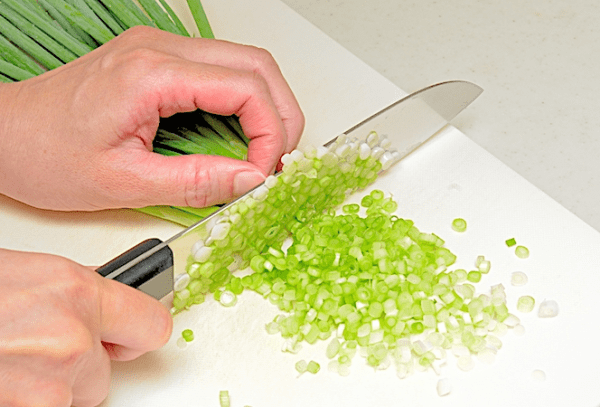 三徳包丁のおすすめ人気ランキング11選！一生モノの高級包丁も紹介 | Kaubel